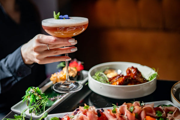 Pairing Food With THC Spirits: Flavor, Timing, and Experience – IGETHI